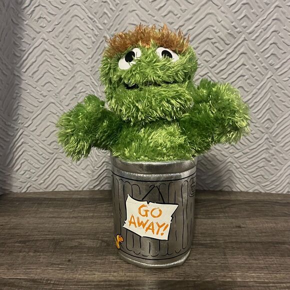 Gund | Toys | Gund Sesame Street Oscar The Grouch Plush In Garbage Can ...